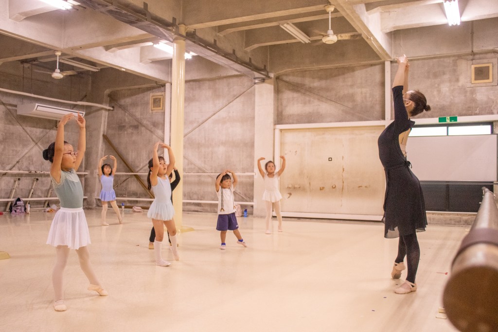 スタジオ紹介 – Fairy Ballet Studio