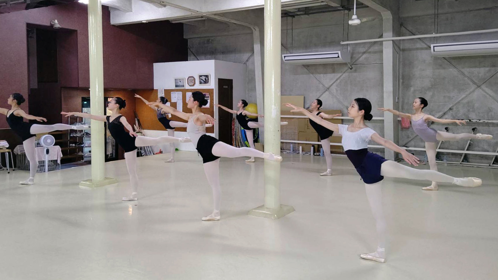 スタジオ紹介 – Fairy Ballet Studio